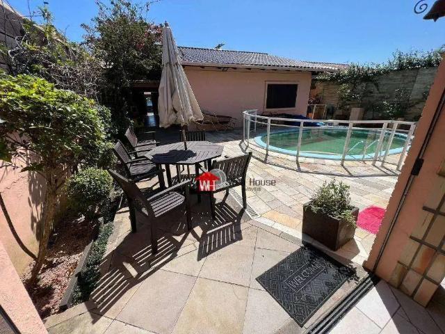 Casa / Sobrado para Venda em Imbé/RS Centro 4 Quartos
