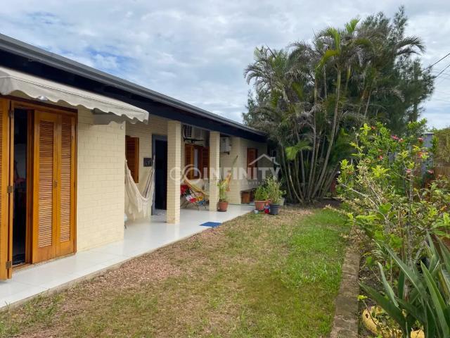 Casa / Sobrado para Venda em Imbé/RS Albatroz Distrito 3 Quartos