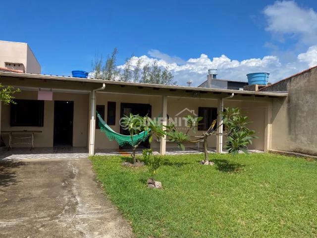 Casa / Sobrado para Venda em Imbé/RS Imara 3 Quartos