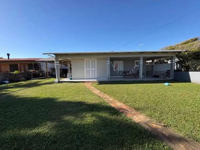 Casa / Sobrado para Venda em Imbé/RS Mariluz Distrito 4 Quartos
