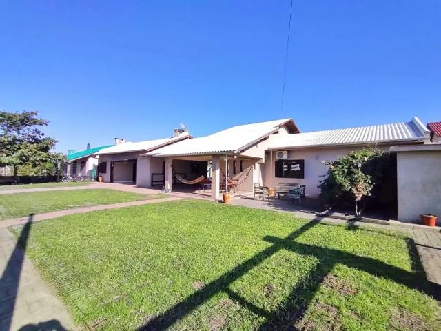 Casa / Sobrado para Venda em Imbé/RS Mariluz Distrito 7 Quartos