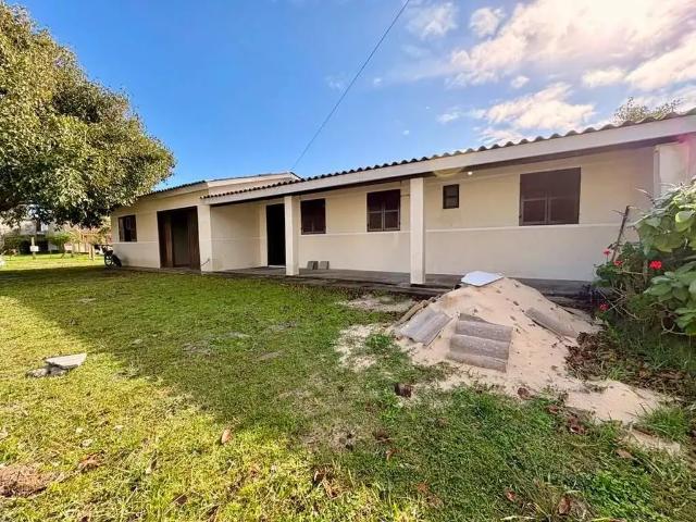 Casa / Sobrado para Venda em Imbé/RS Mariluz Distrito 3 Quartos