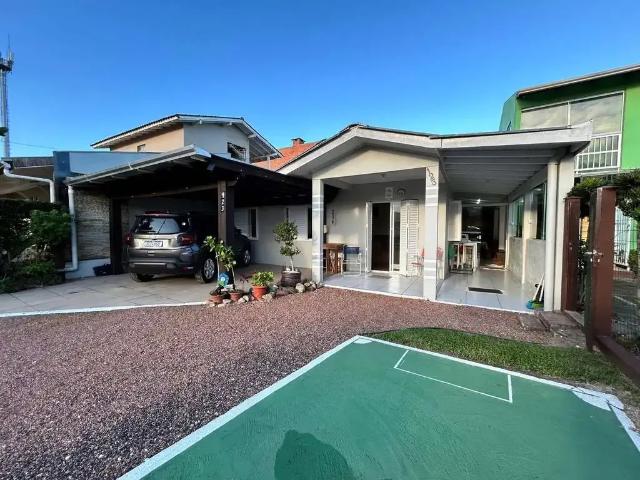 Casa / Sobrado para Venda em Imbé/RS Mariluz Distrito 3 Quartos