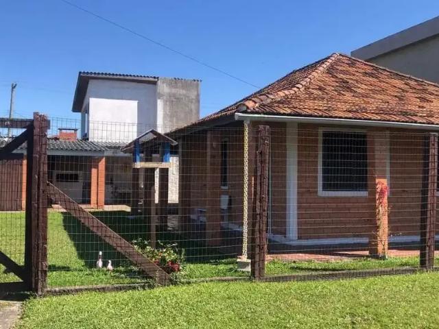 Casa / Sobrado para Venda em Imbé/RS Santa Terezinha Distrito 3 Quartos
