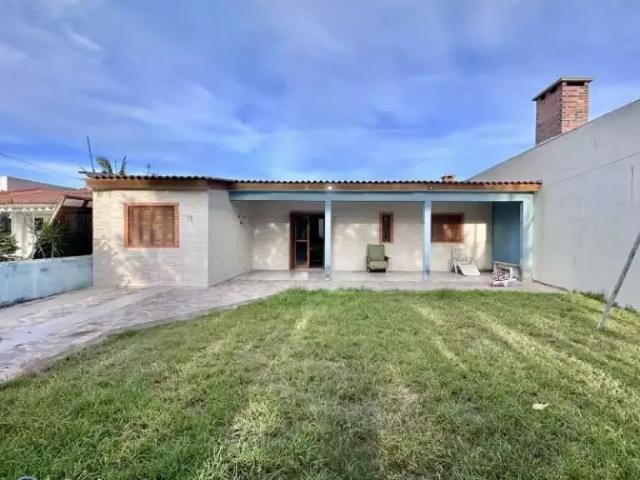 Casa / Sobrado para Venda em Imbé/RS Santa Terezinha Distrito 3 Quartos