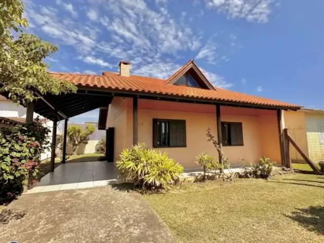 Casa / Sobrado para Venda em Imbé/RS Presidente Distrito 4 Quartos