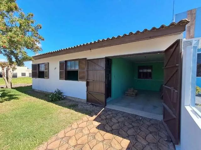 Casa / Sobrado para Venda em Imbé/RS Presidente Distrito 2 Quartos
