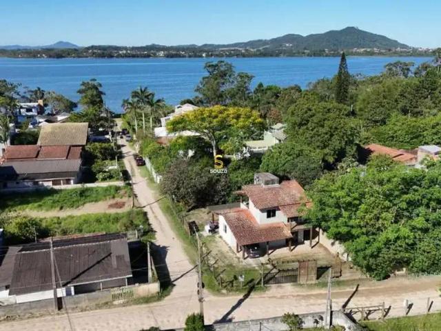 Casa / Sobrado para Venda em Imbituba/SC Alto Arroio