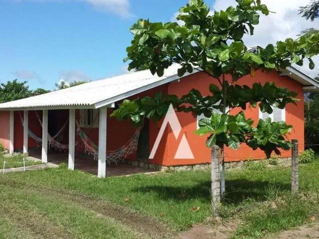 Casa / Sobrado para Venda em Imbituba/SC Araçatuba 3 Quartos