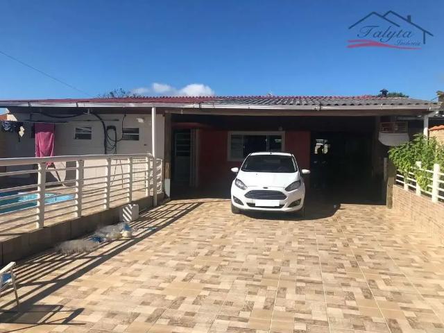 Casa / Sobrado para Venda em Imbituba/SC Araçatuba 3 Quartos