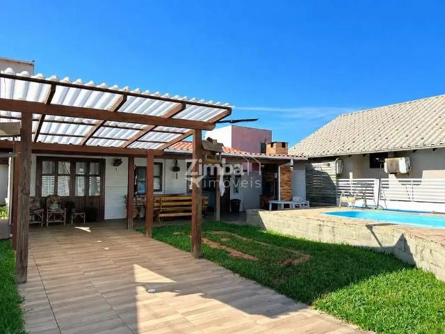 Casa / Sobrado para Venda em Imbituba/SC Itapiruba 3 Quartos