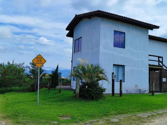 Casa / Sobrado para Venda em Imbituba/SC Ibiraquera 3 Quartos