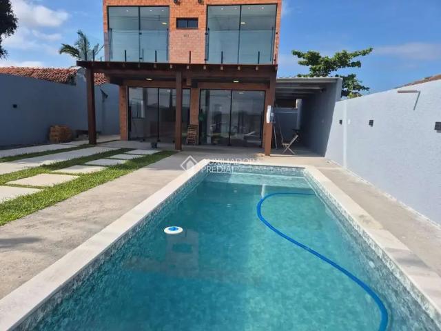 Casa / Sobrado para Venda em Imbituba/SC Ibiraquera 3 Quartos