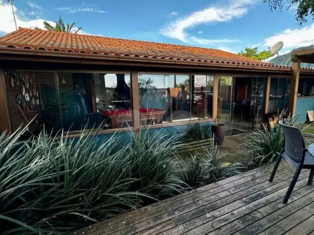 Casa / Sobrado para Venda em Imbituba/SC Ibiraquera 3 Quartos
