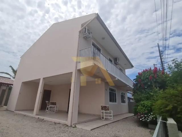 Casa / Sobrado para Venda em Imbituba/SC Ibiraquera 4 Quartos