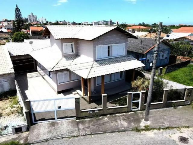 Casa / Sobrado para Venda em Imbituba/SC Paes Leme 5 Quartos