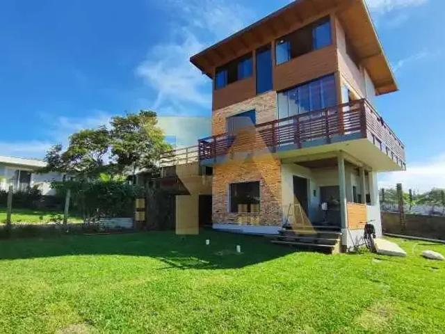 Casa / Sobrado para Venda em Imbituba/SC Praia do Rosa 3 Quartos