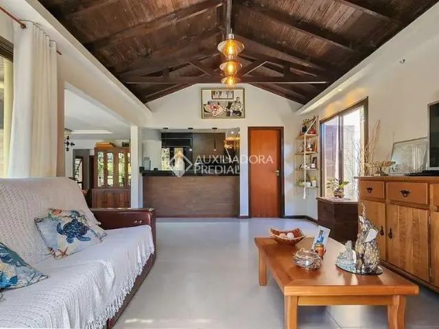 Casa / Sobrado para Venda em Imbituba/SC Praia do Rosa 4 Quartos
