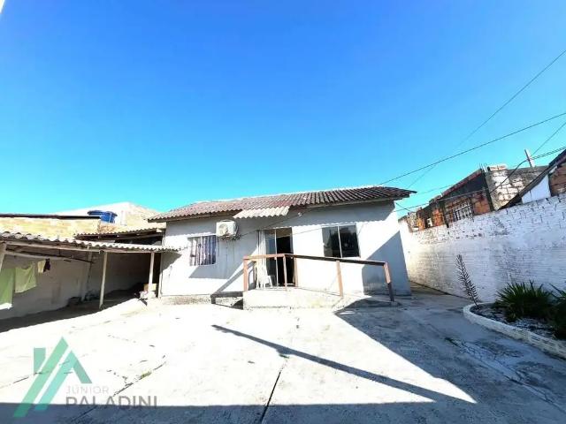 Casa / Sobrado para Venda em Imbituba/SC Vila Alvorada 2 Quartos