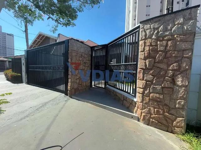 Casa / Sobrado para Venda em Indaiatuba/SP Centro 3 Quartos