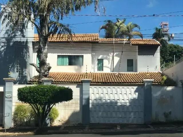Casa / Sobrado para Venda em Indaiatuba/SP Centro 3 Quartos