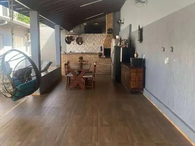 Casa / Sobrado para Venda em Indaiatuba/SP Centro 4 Quartos