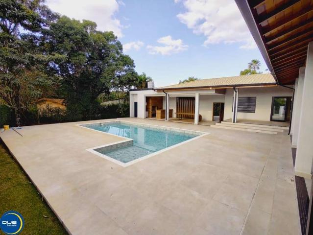 Casa / Sobrado para Venda em Indaiatuba/SP Helvétia Country 4 Quartos