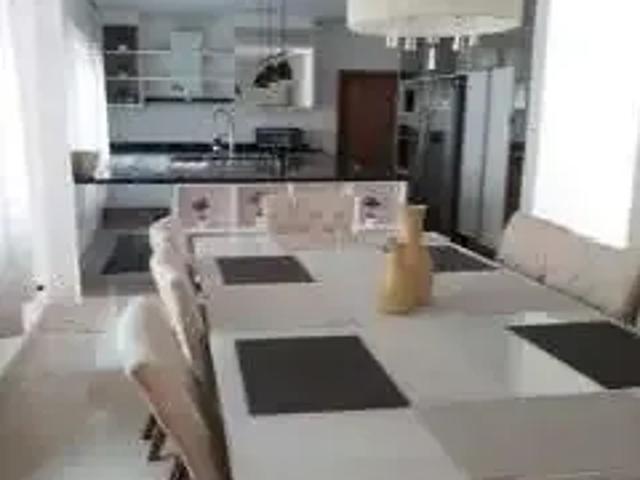 Casa / Sobrado para Venda em Indaiatuba/SP Jardim Regina 4 Quartos
