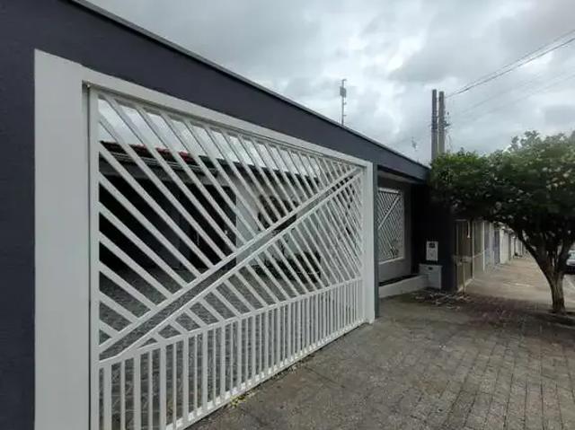 Casa / Sobrado para Venda em Indaiatuba/SP Jardim Regina 3 Quartos