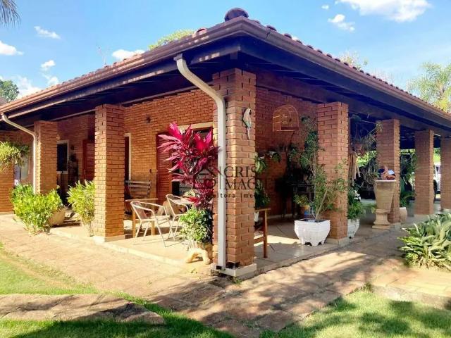 Casa / Sobrado para Venda em Indaiatuba/SP Recanto das Flores 4 Quartos