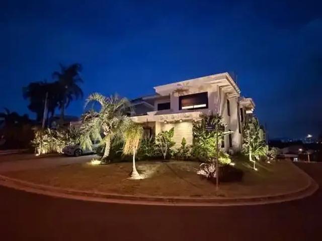 Casa / Sobrado para Venda em Indaiatuba/SP Vila Inglesa 4 Quartos