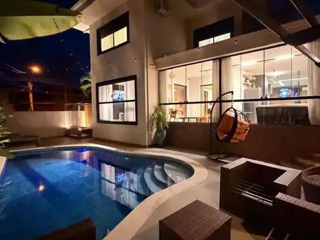 Casa / Sobrado para Venda em Indaiatuba/SP Vila Inglesa 4 Quartos