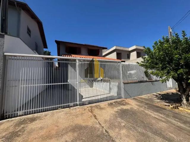 Casa / Sobrado para Venda em Indaiatuba/SP Vila Suíça 4 Quartos