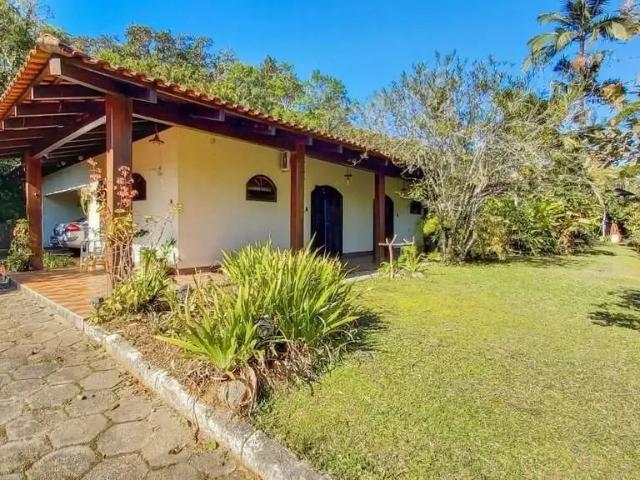 Casa / Sobrado para Venda em Indaial/SC Carijós 4 Quartos