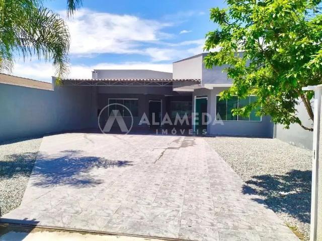 Casa / Sobrado para Venda em Indaial/SC Estados 4 Quartos
