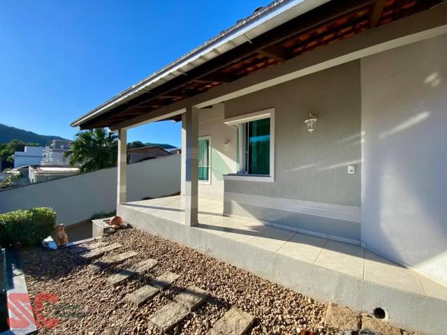 Casa / Sobrado para Venda em Indaial/SC Estados 3 Quartos