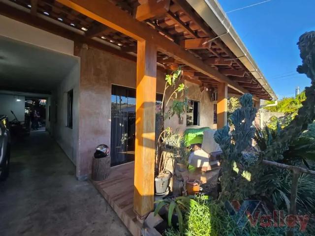 Casa / Sobrado para Venda em Indaial/SC Estados 3 Quartos