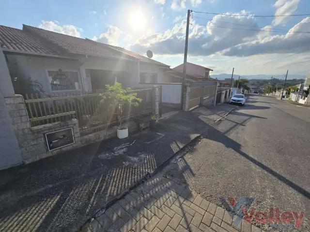 Casa / Sobrado para Venda em Indaial/SC Estrada das Areias 2 Quartos