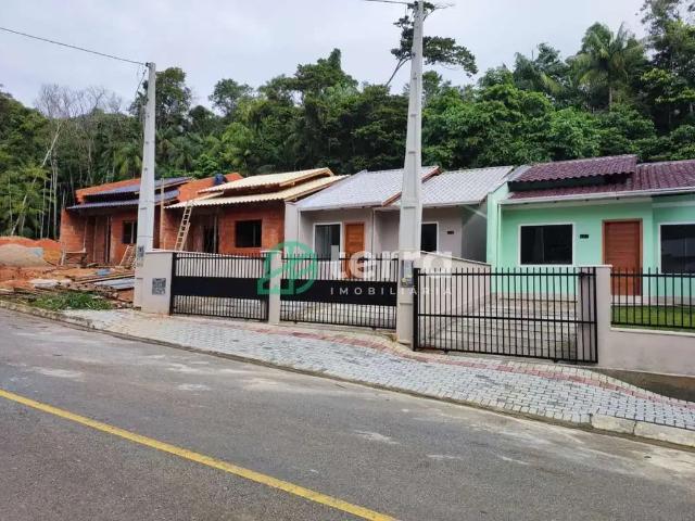 Casa / Sobrado para Venda em Indaial/SC Estrada das Areias 2 Quartos