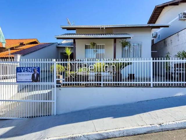 Casa / Sobrado para Venda em Indaial/SC João Paulo II 2 Quartos
