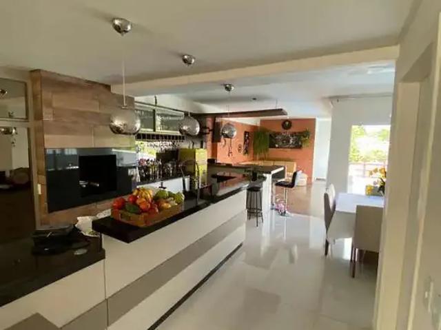 Casa / Sobrado para Venda em Indaial/SC Sol 4 Quartos