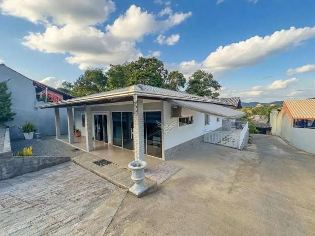 Casa / Sobrado para Venda em Indaial/SC Ribeirão das Pedras 5 Quartos