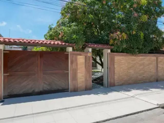 Casa / Sobrado para Venda em Ipojuca/PE Porto de Galinhas 4 Quartos