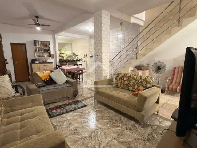 Casa / Sobrado para Venda em Ipatinga/MG Canaã 4 Quartos
