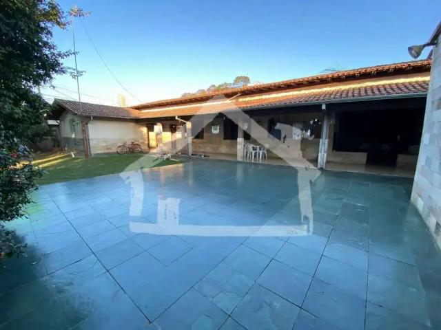 Casa / Sobrado para Venda em Ipatinga/MG Caravelas 4 Quartos