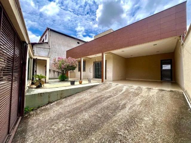 Casa / Sobrado para Venda em Ipatinga/MG Caravelas 3 Quartos