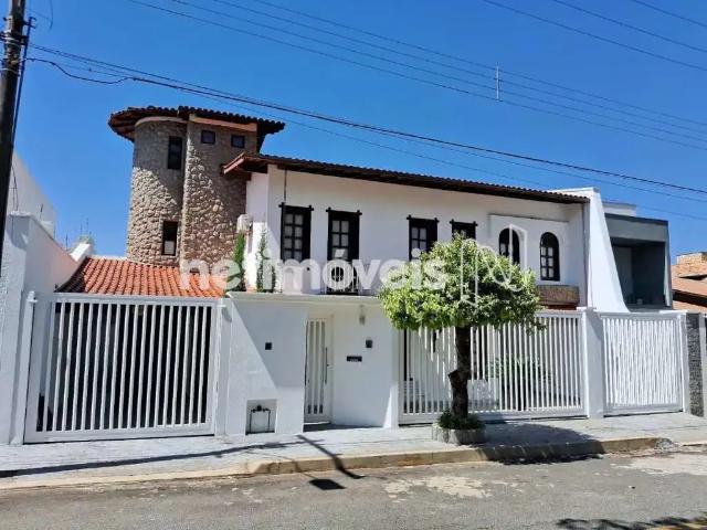 Casa / Sobrado para Venda em Ipatinga/MG Cariru 4 Quartos