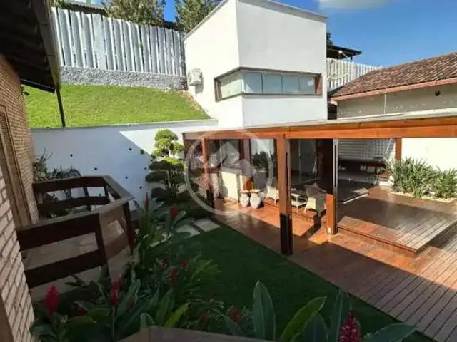 Casa / Sobrado para Venda em Ipatinga/MG Cidade Nobre 5 Quartos