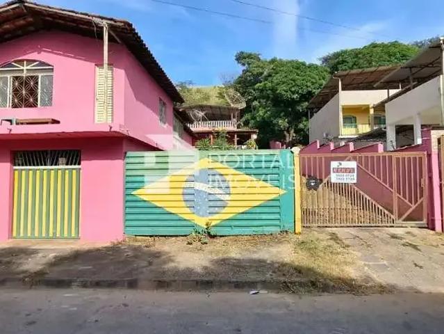 Casa / Sobrado para Venda em Ipatinga/MG Veneza 4 Quartos