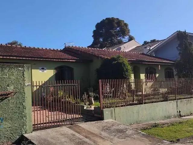 Casa / Sobrado para Venda em Irati/PR Canisianas 5 Quartos